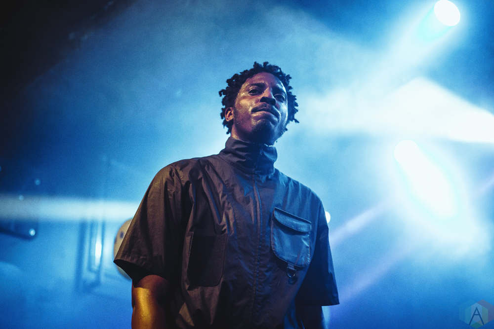 Photos: Sean Leon, Daniel Caesar @ Mod Club | Aesthetic Magazine ...