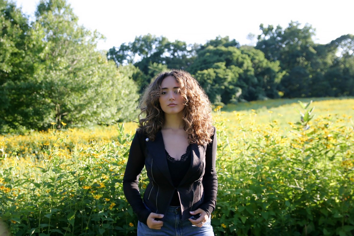 Exclusive Premiere: Stream Vaeda Black’s New Track “Cigs” | Aesthetic ...