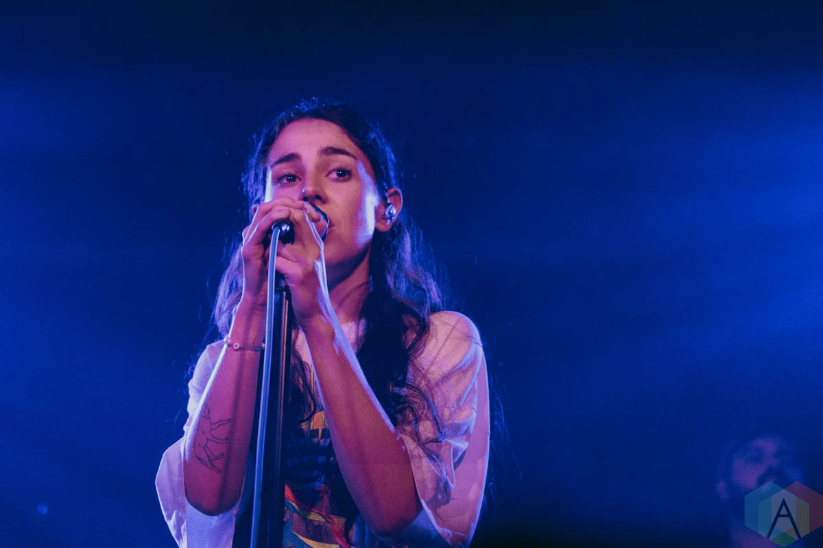 Photos: Samia, Christian Lee Hutson @ Saturn | Aesthetic Magazine ...