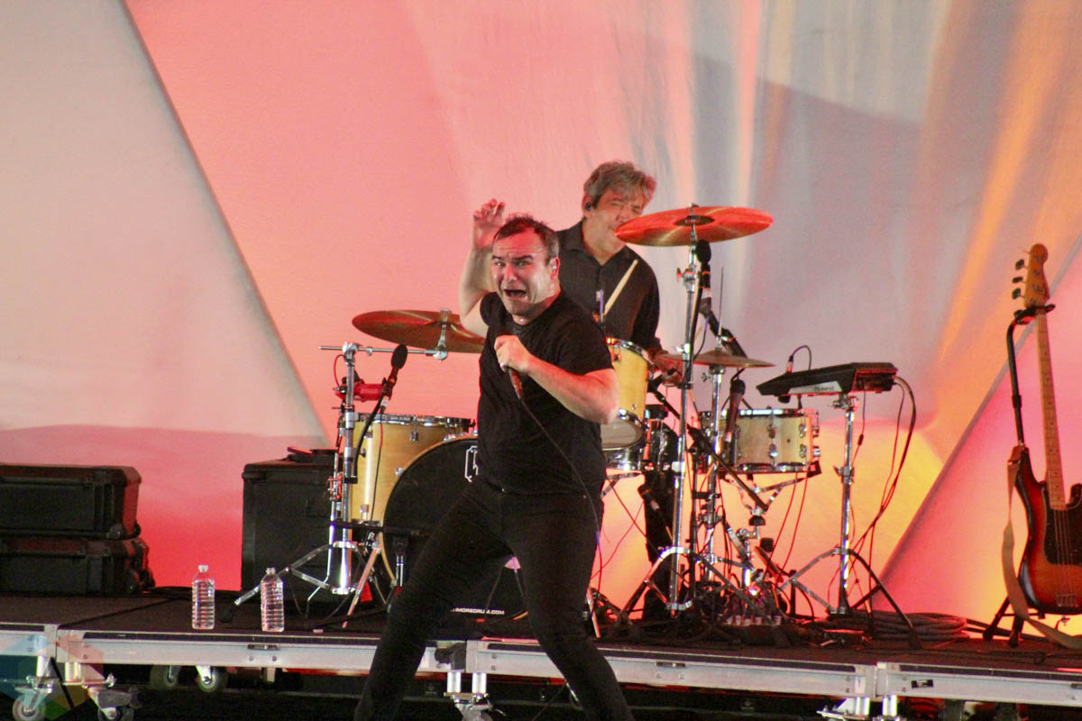 Photos: Weezer, Future Islands, Joyce Manor @ Budweiser Stage ...