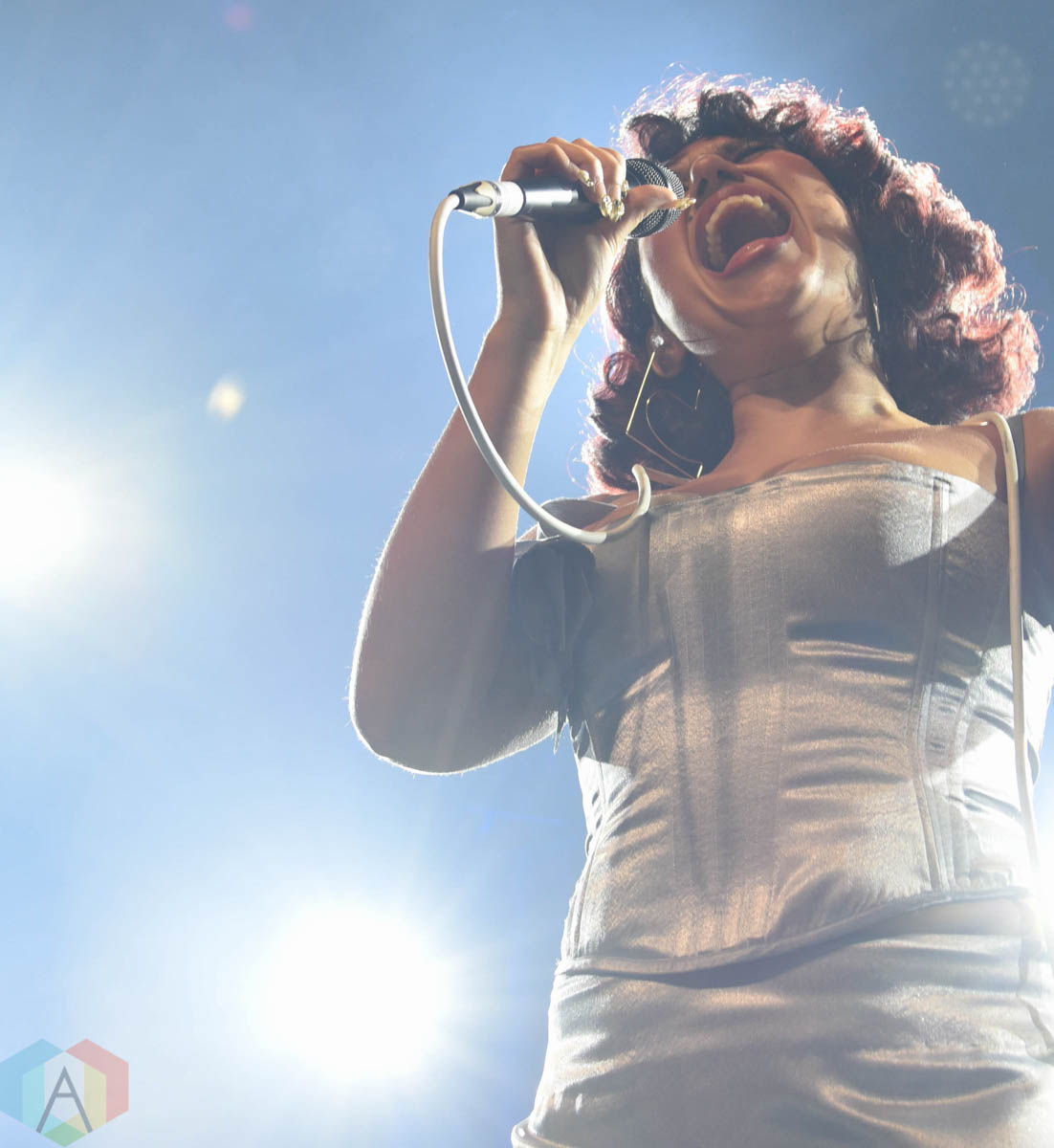 Photos: Raye @ History Toronto | Aesthetic Magazine | Album Reviews ...