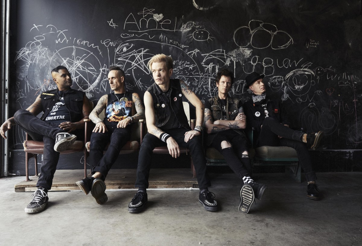 Sum 41 Announce Final World Tour & Last Show Ever | Aesthetic Magazine ...